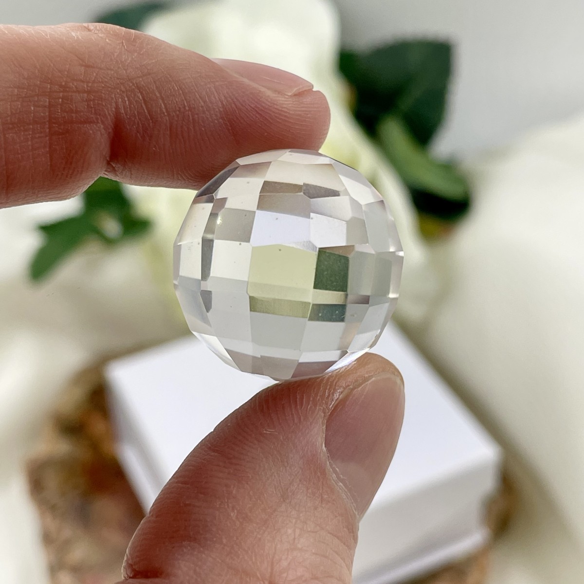 Kalnų krištolo rutuliukas, 17-20 gr. – GYVI KRISTALAI